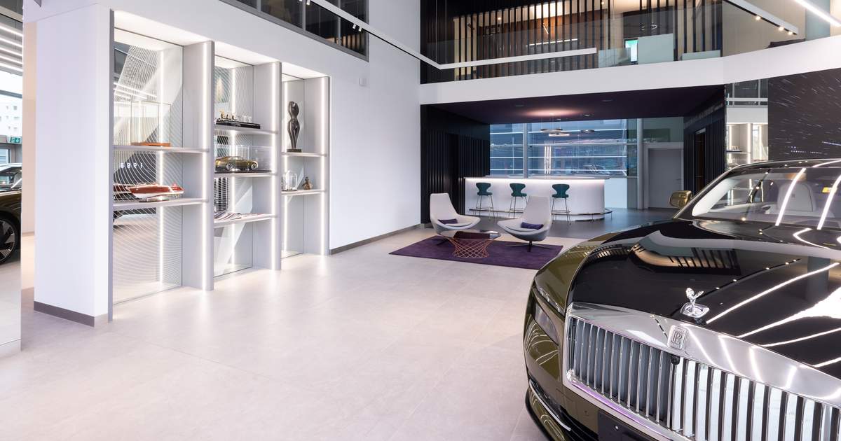 Rolls Royce Showroom in Zürich | Dyer-Smith Interior Marketing